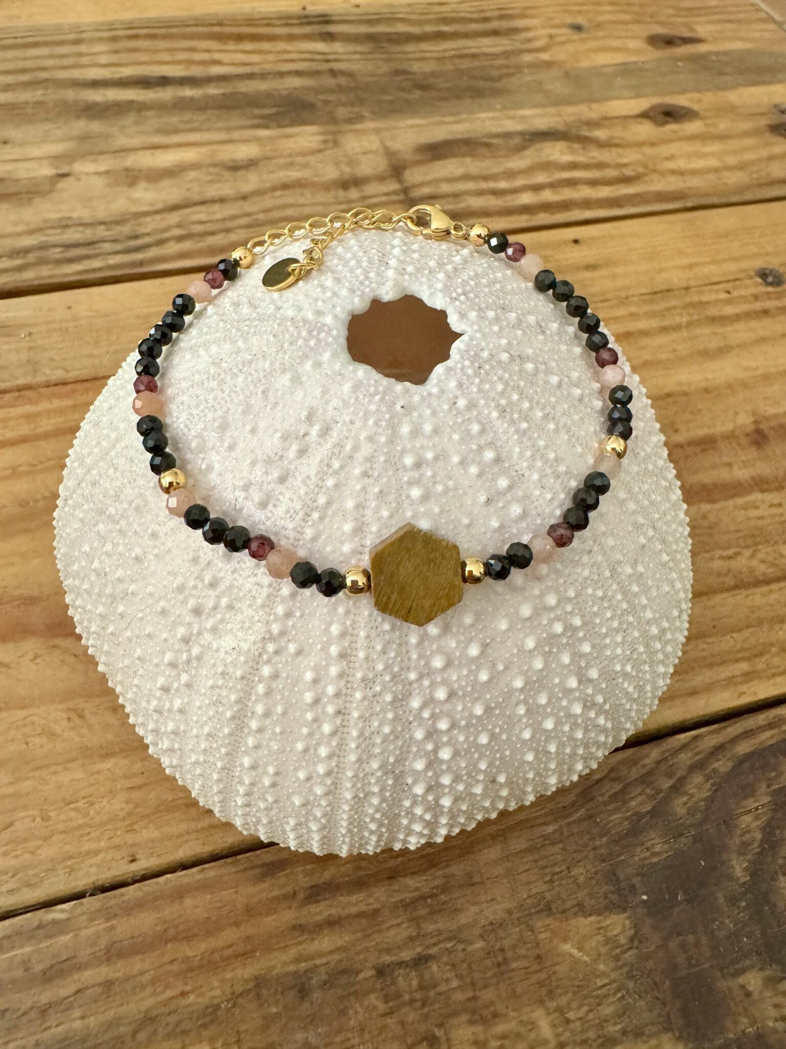 Bracelet réglable doré protection – Accompagnement énergétique ...